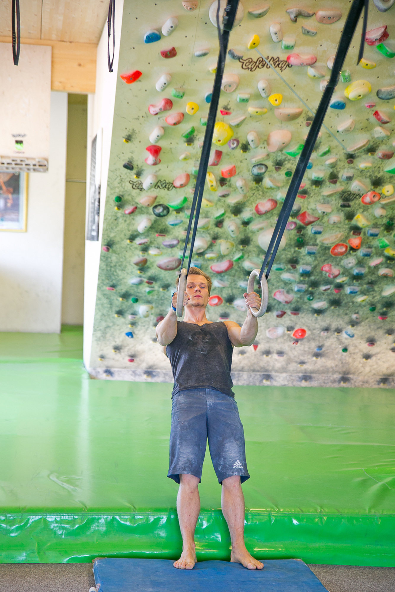 Klettertraining mit Ringen: Übungen für Einsteiger & Fortgeschrittene
