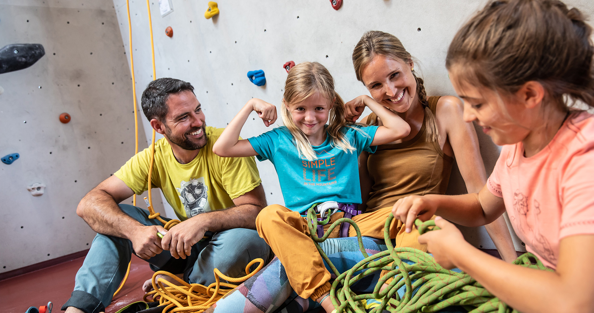 Klettern und Bouldern mit Kindern - das raten die Experten | Bergzeit ...