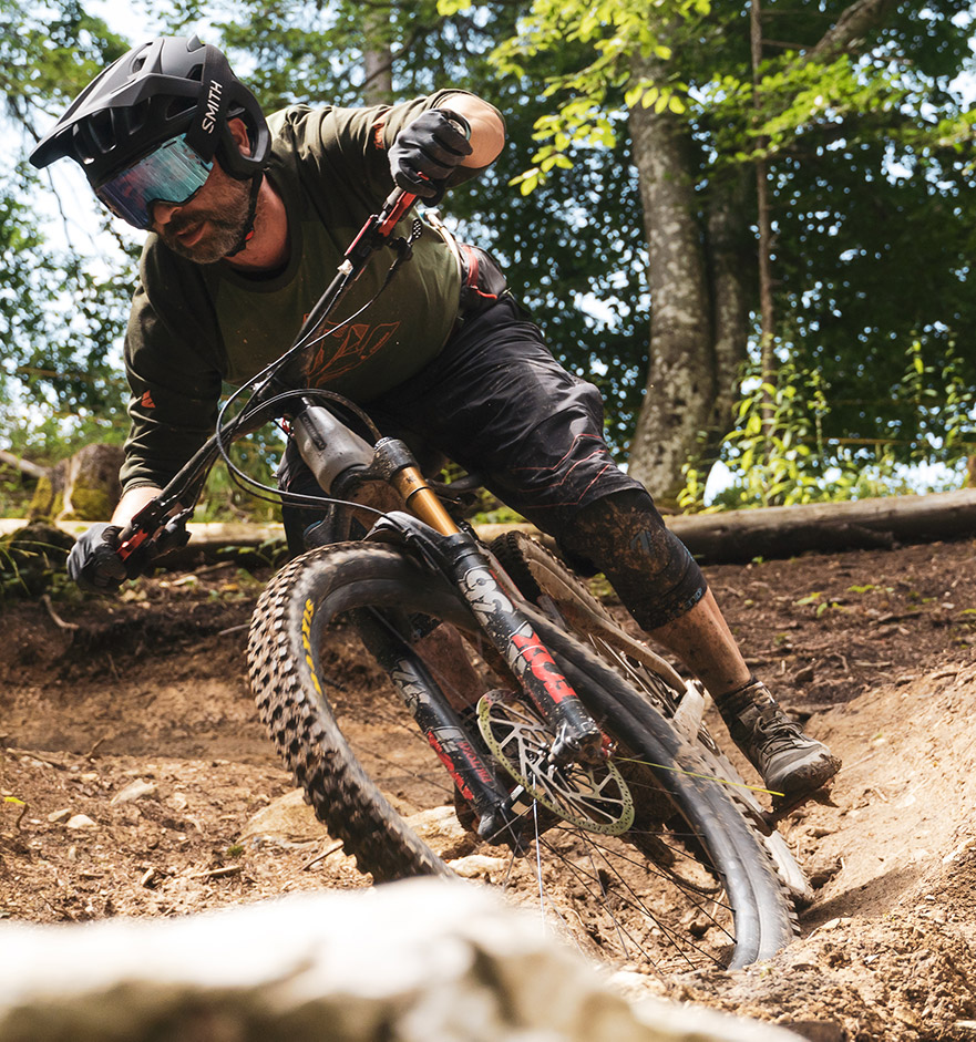 Der Alpina Radhelm Rootage Evo im Test | Bergzeit Magazin